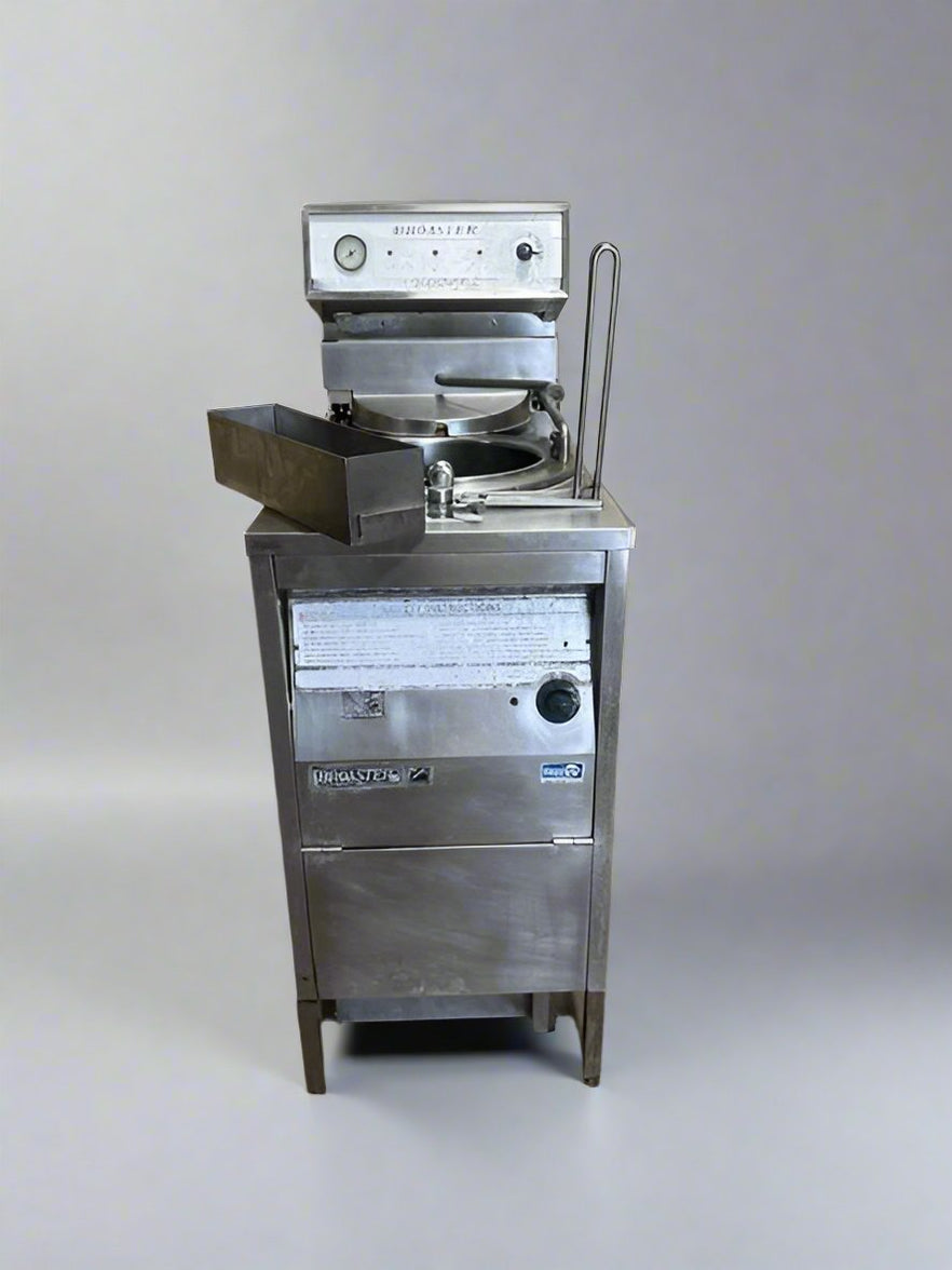 "BROASTER"ELECTRIC PRESURE FRYER WITH OIL FILTRATION SYSTEM — Second ...