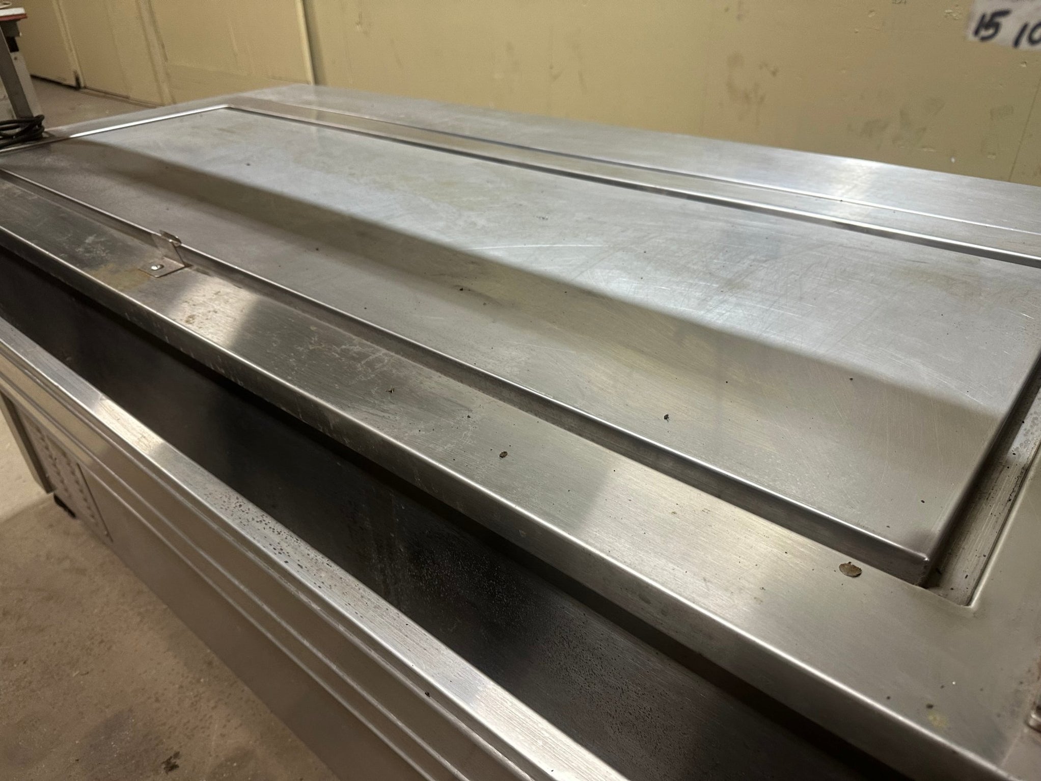 CARTER HOFFMANN STAINLESS STEEL REFRIGERATED LIGHTED CANOPY SELF SERVI ...