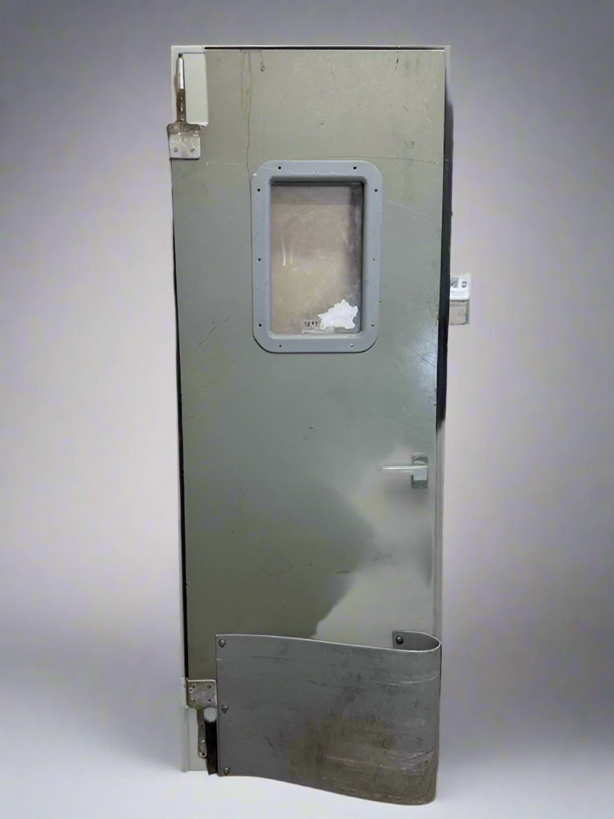 EM ECONO MAX PAIR OF TRAFFIC DOOR WITH HINGES — Second Life-Equipment
