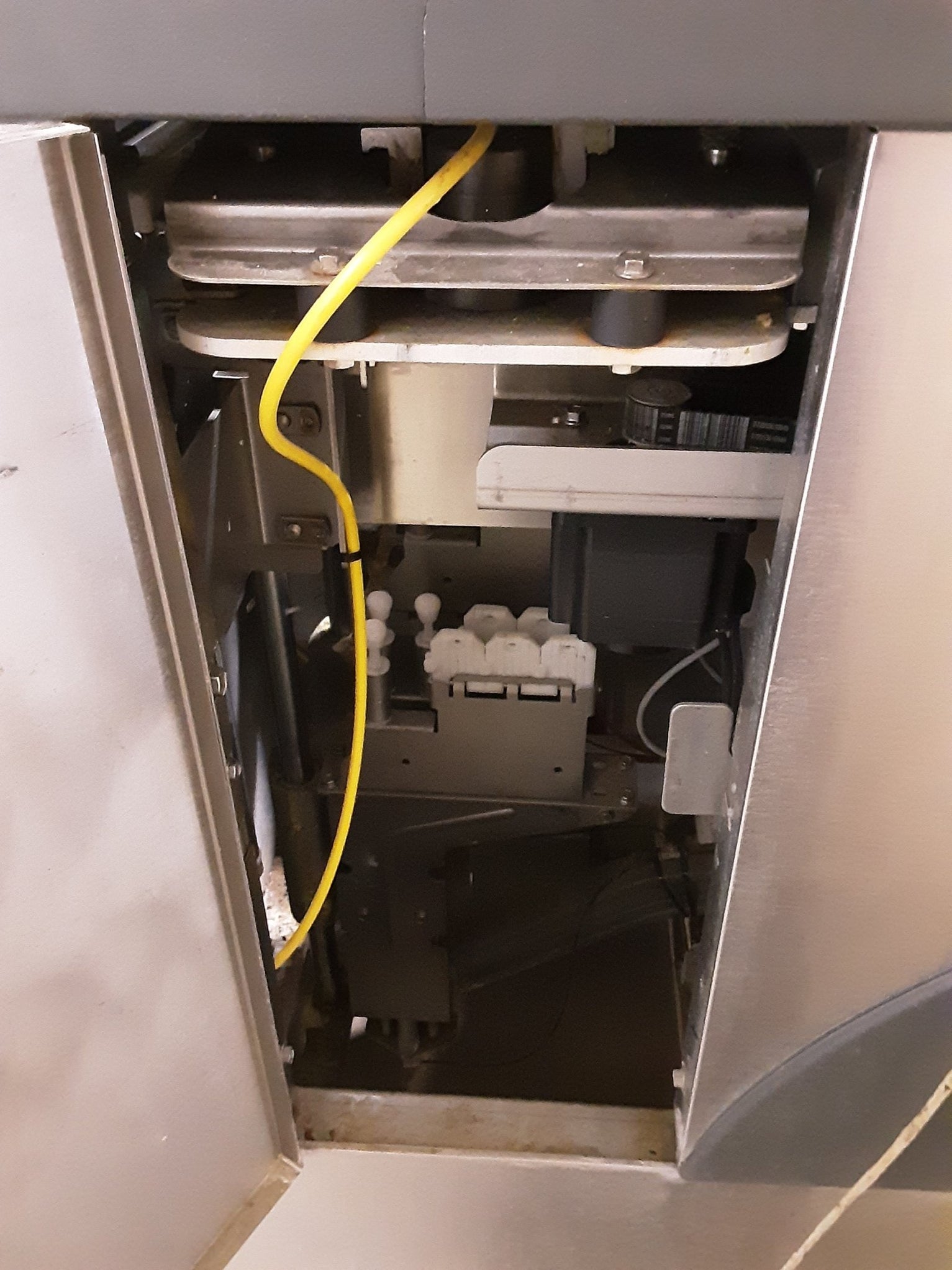 "HOBART" AUTO MEAT WRAPPING MACHINE W/SCALE AND PRINTER — Second Life ...