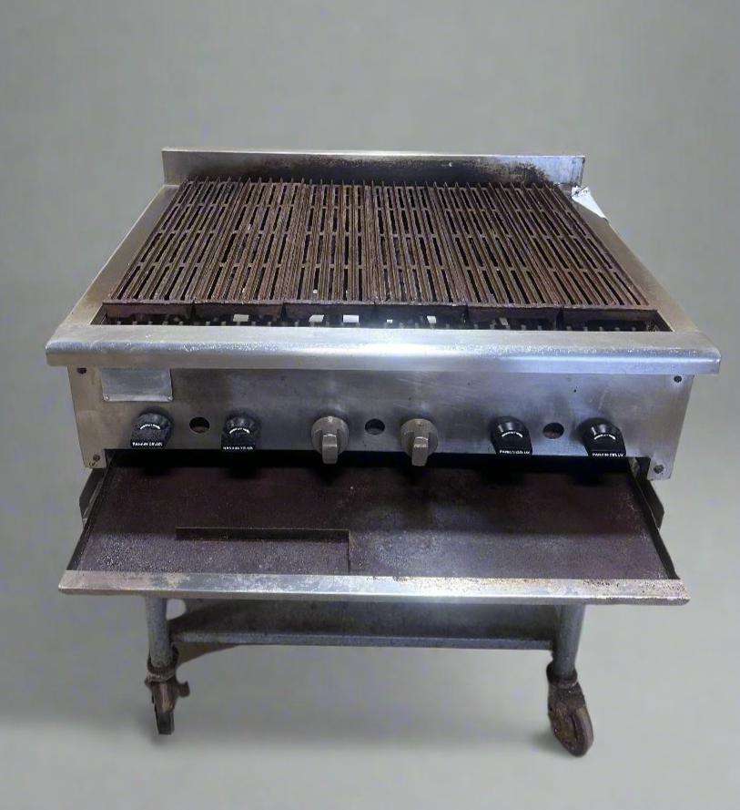 RANKIN DELUX TB-836 NATURAL GAS CHARBROIL GRILL 6 BURNER, ON ROLLING T ...
