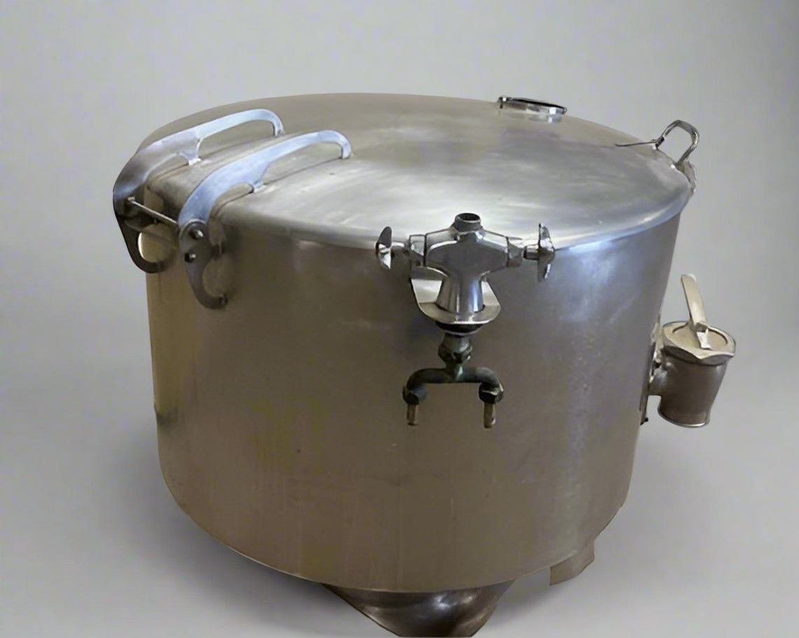 VULCAN HART 40 GAL DIRECT STEAM JACKETED KETTLE HOT FAUCET — Second ...